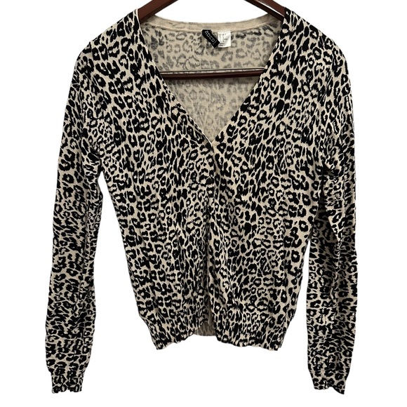 H&M | Sweaters | Hm Womens Cheetah Print Sweater | Poshmark